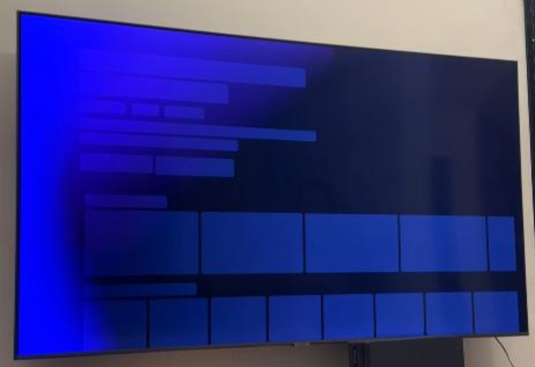 SOOKA TV Stick Stuck on SOOKA Logo (Infinite Loop) – sooka